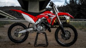 Honda CR125 Top Speed, Specs and Features - 2024 Guide - Quadro Vehicles