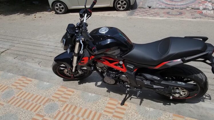 Benelli TNT 300 - Top Speed, Specs & Review 2024 - Quadro Vehicles